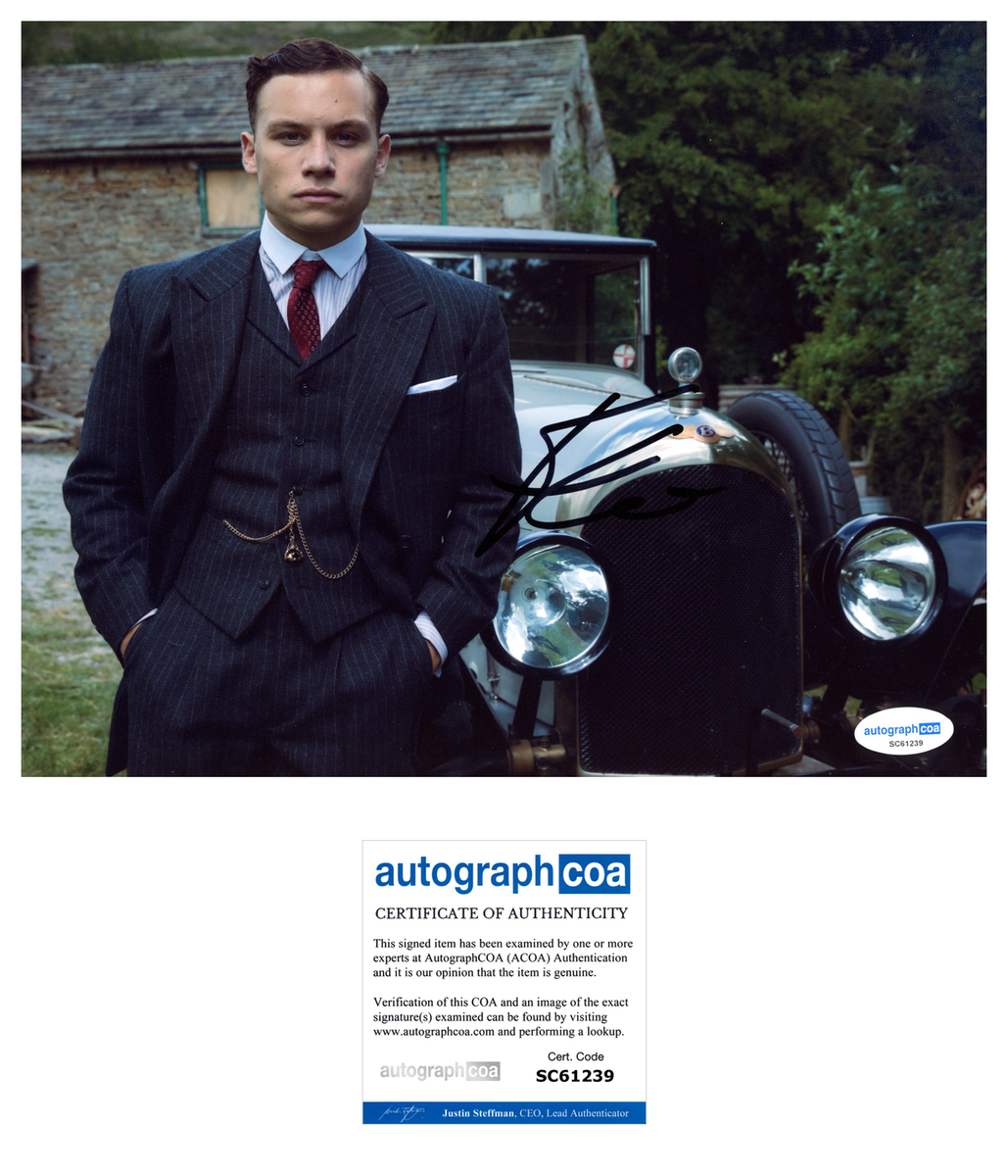 Finn Cole Animal Kingdom Signed Autograph 8x10 Photo ACOA | Outlaw ...