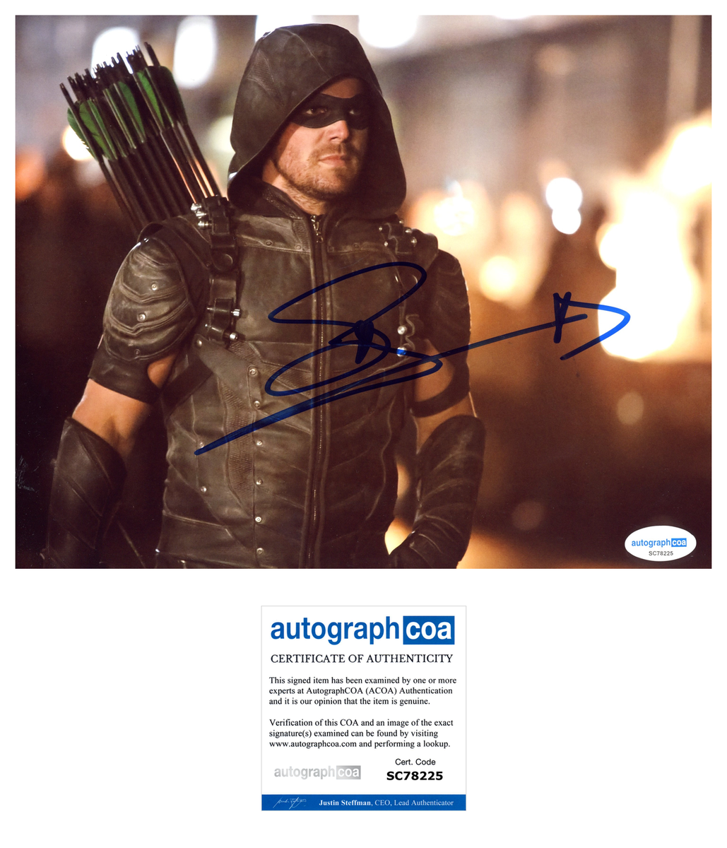 Stephen Amell Arrow Signed Autograph 8x10 Photo ACOA | Outlaw Hobbies ...