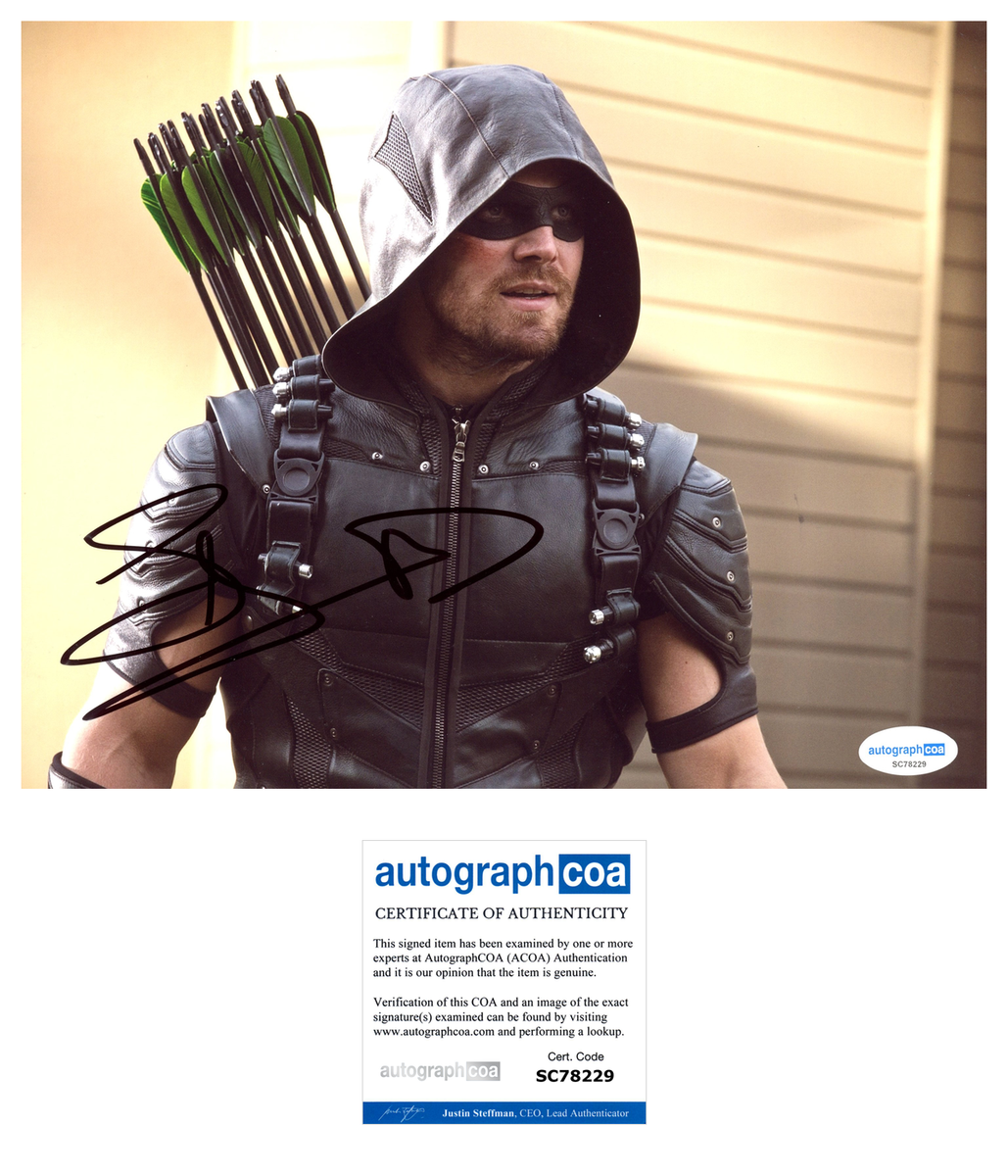Stephen Amell Arrow Signed Autograph 8x10 Photo ACOA | Outlaw Hobbies ...