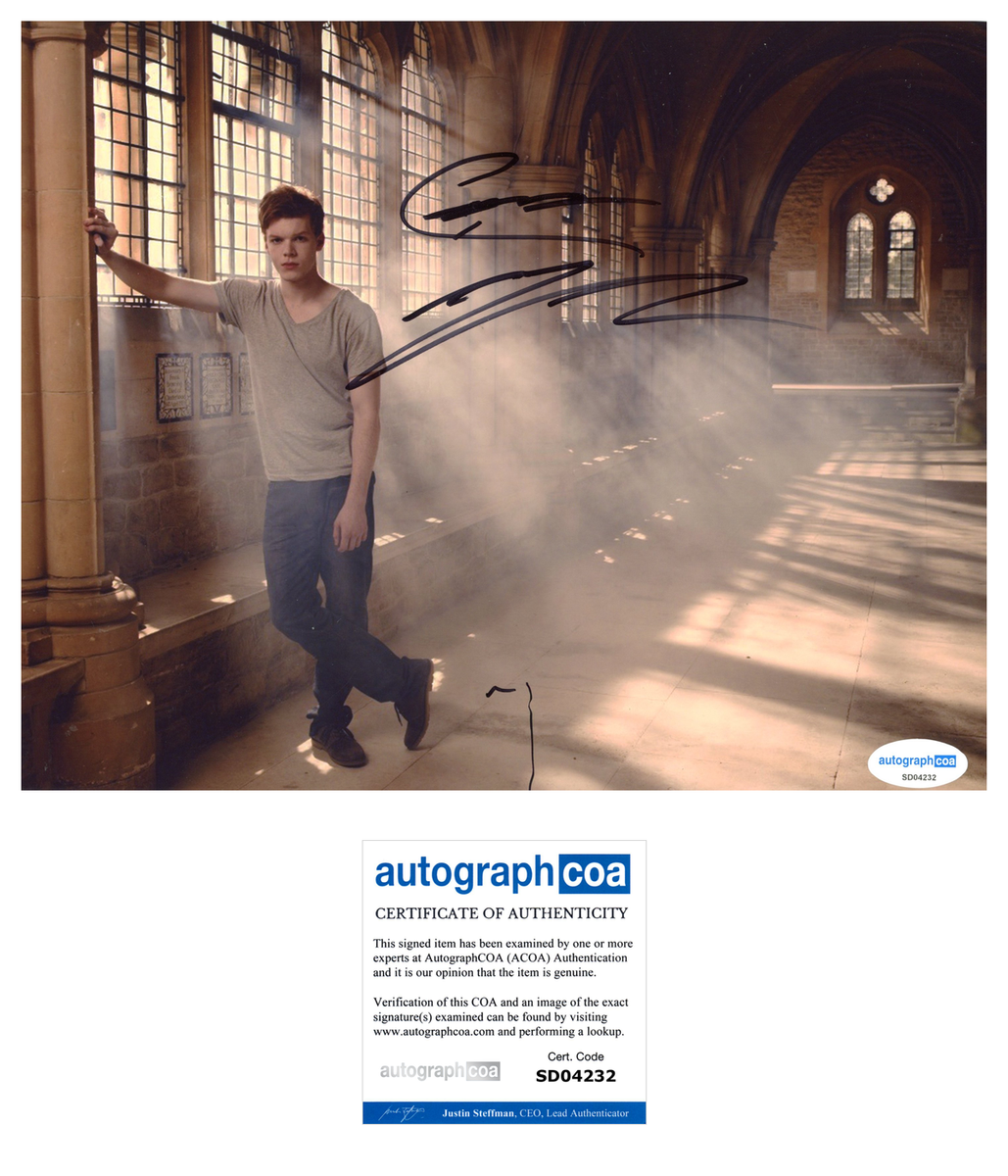 Cameron Monaghan Vampire Academy Signed Autograph 8x10 Photo ACOA ...