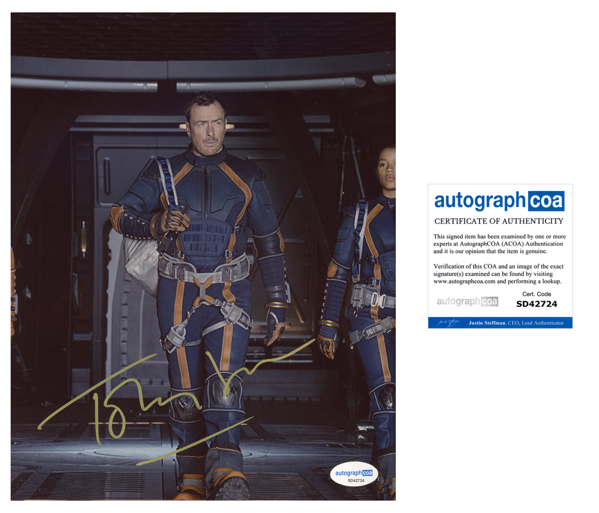 Toby Stephens Lost in Space Signed Autograph 8x10 Photo ACOA | Outlaw ...