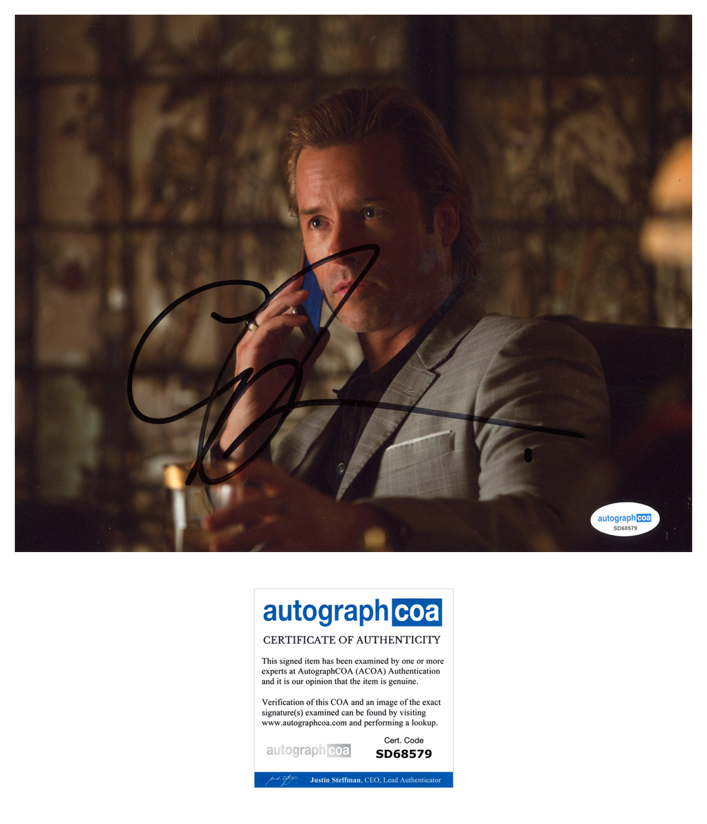 Guy Pearce Iron Man Signed Autograph 8x10 Photo ACOA | Outlaw Hobbies ...