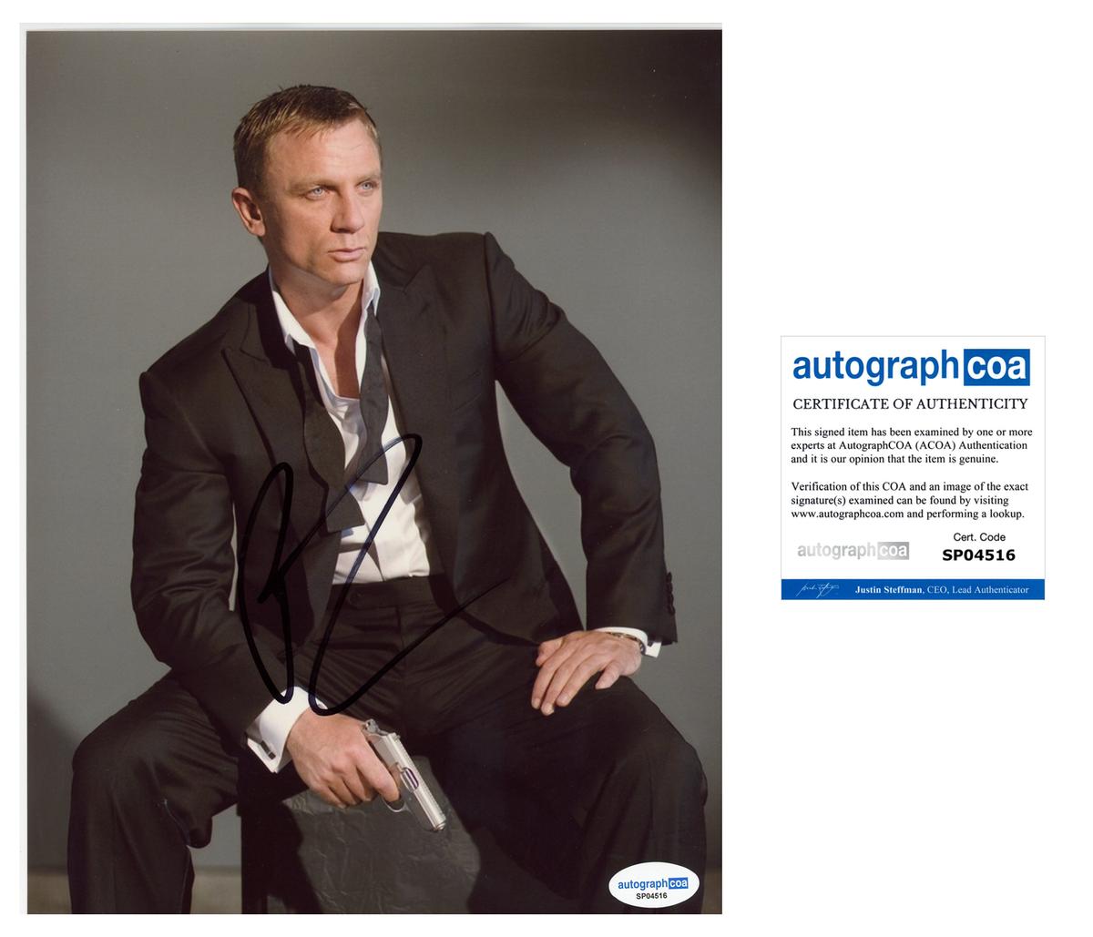 Daniel Craig Bond Signed Autograph 8x10 Photo ACOA | Outlaw Hobbies ...
