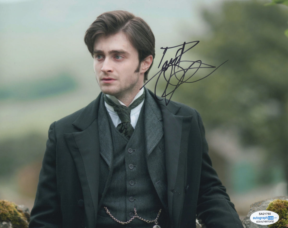 Daniel Radcliffe Signed Autograph 8x10 Photo ACOA | Outlaw Hobbies ...