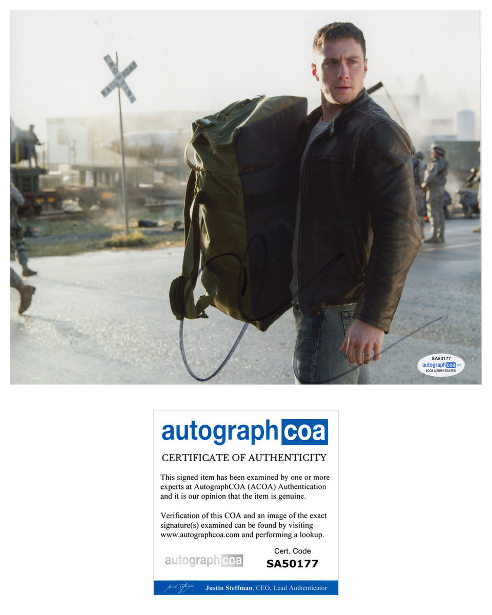 Aaron Taylor Johnson Godzilla Signed Autograph 8x10 Photo ACOA | Outlaw ...