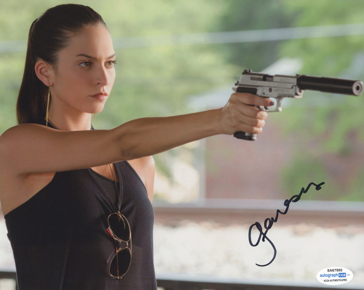 Genesis Rodriguez Umbrella Academy Signed Autograph 8x10 Photo | Outlaw ...