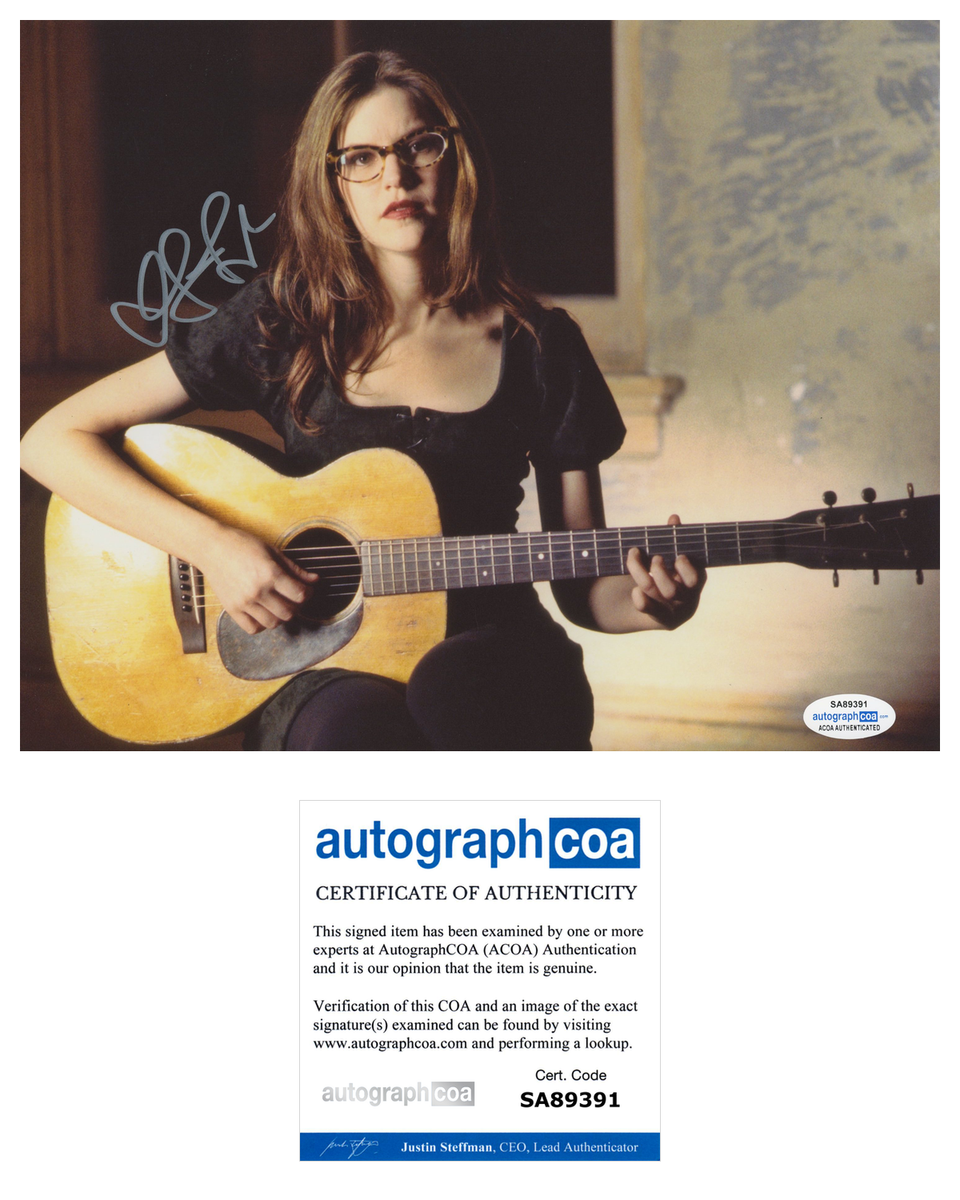 Lisa Loeb Sexy Signed Autograph 8x10 Photo ACOA | Outlaw Hobbies ...