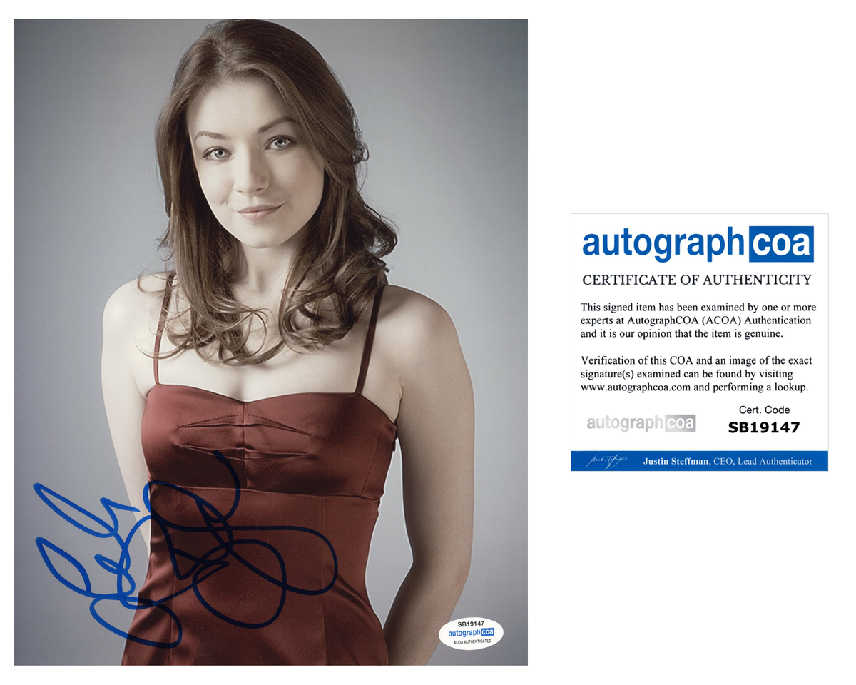 Sarah Bolger Sexy Signed Autograph 8x10 Photo ACOA | Outlaw Hobbies ...