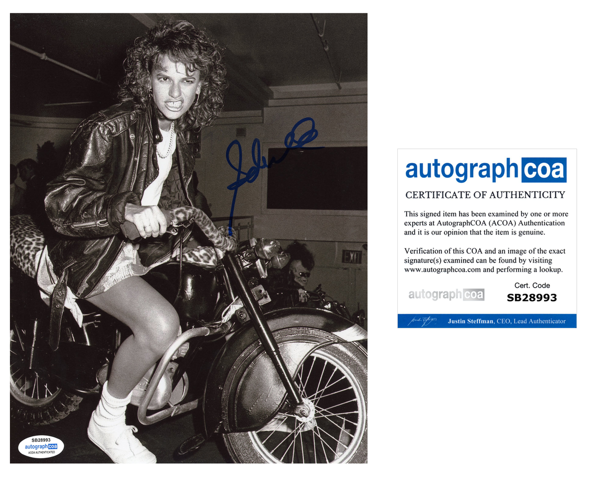 Sandra Bernhard Sexy Signed Autograph 8x10 Photo ACOA | Outlaw Hobbies ...