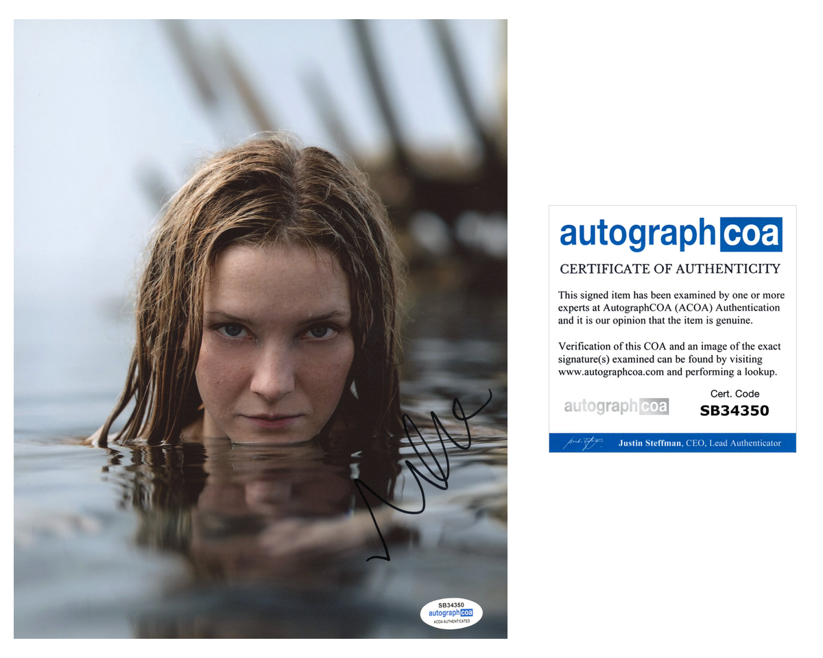 Morfydd Clark Lord of the Rings: Rings of Power Signed Autograph 8x10 ...