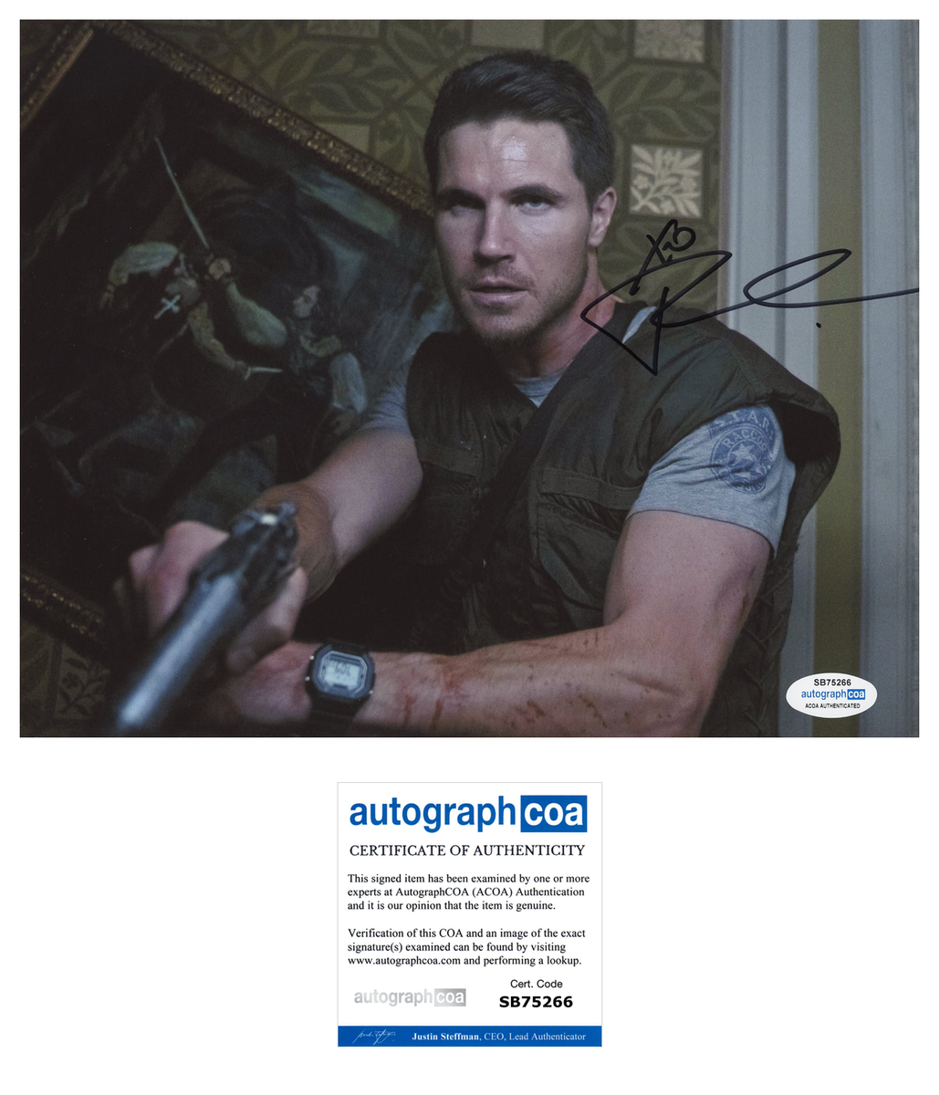 Robbie Amell Resident Evil Signed Autograph 8x10 Photo ACOA | Outlaw ...