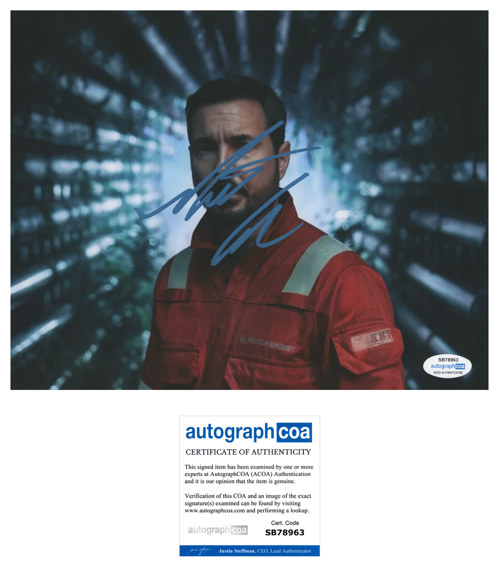 Martin Compston The Rig Signed Autograph 8x10 Photo ACOA | Outlaw ...